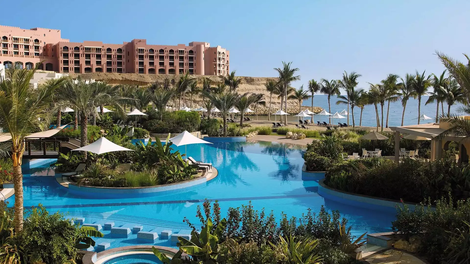 Oman Hotel Revenues Reach Record $772m in 2025 - Cavendish Maxwell