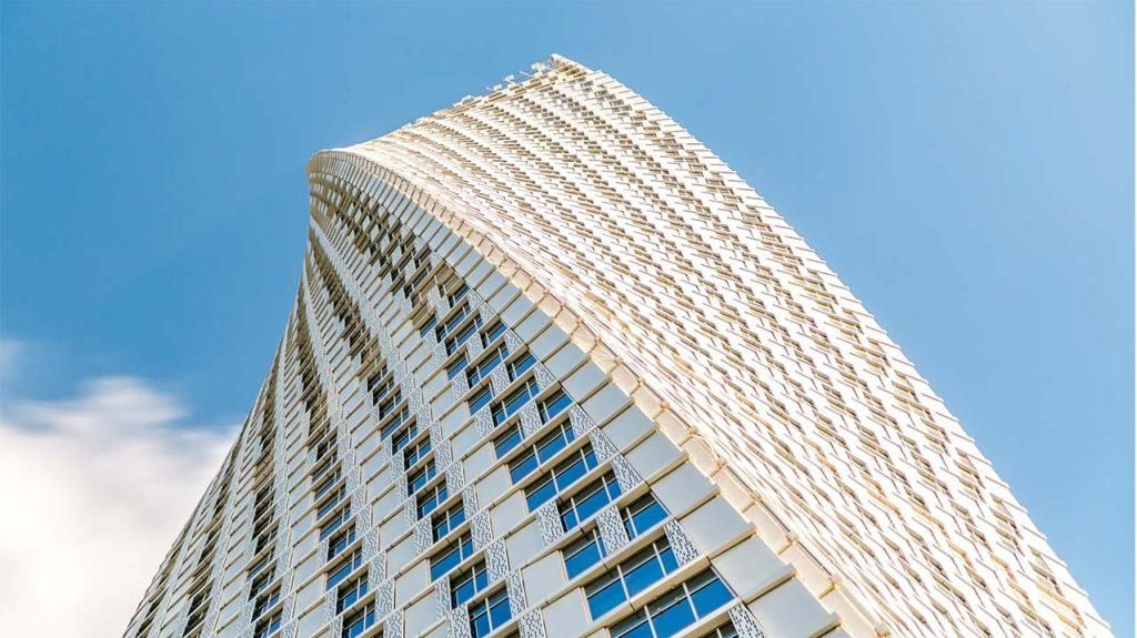 Cayan Tower: Dubai’s Twisting Icon of Architectural Ingenuity